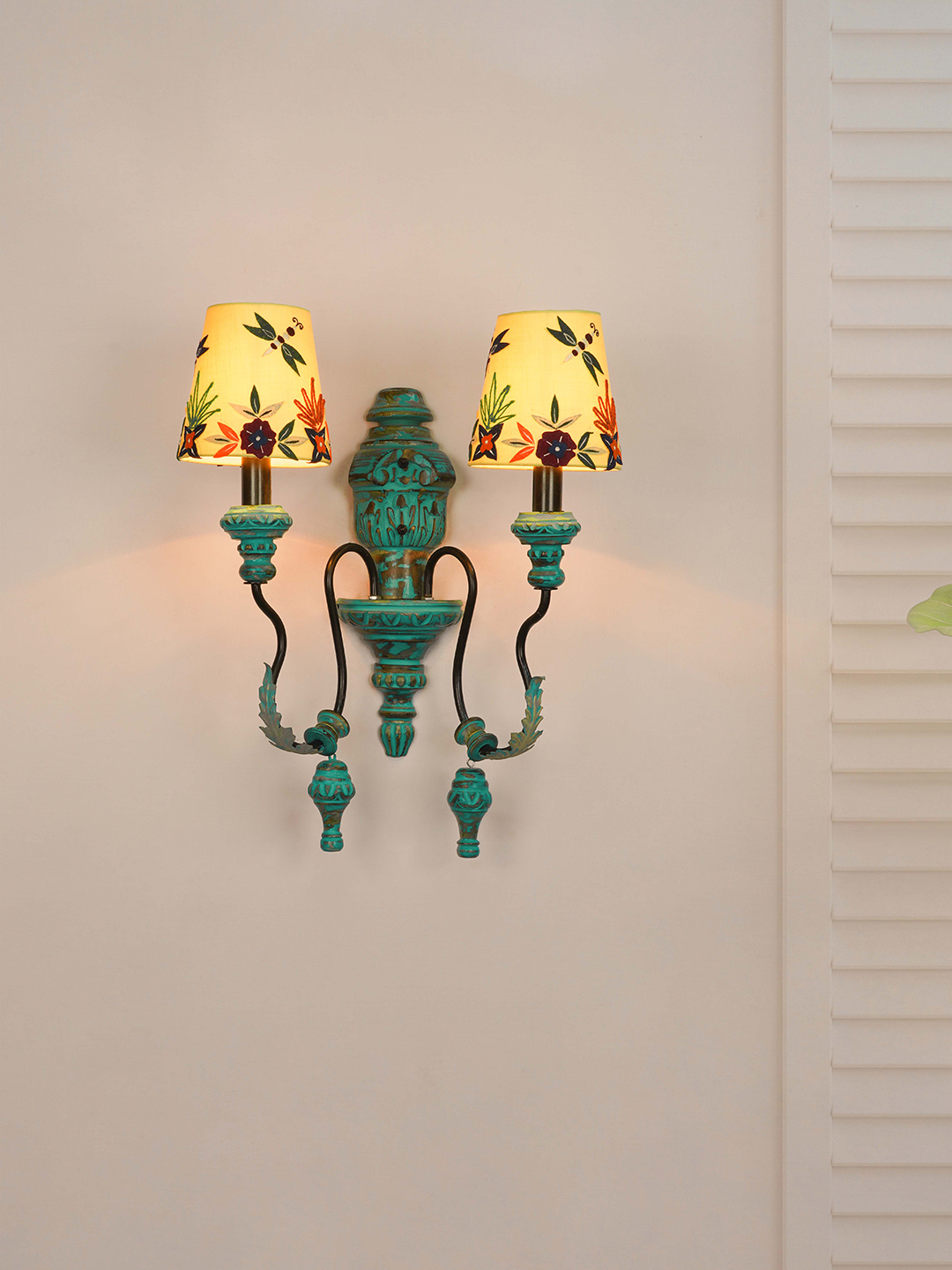 Emerald Green Distressed Wooden Double Light Lamp with 6 Inch ...