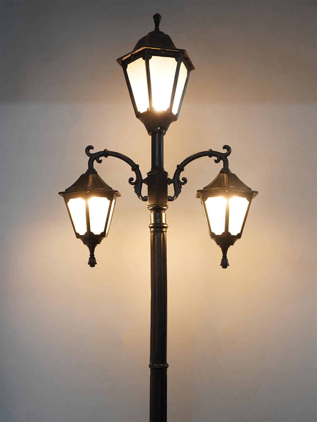 Historic Street Lamp Post Street Lamps | Old World Reproductions Made